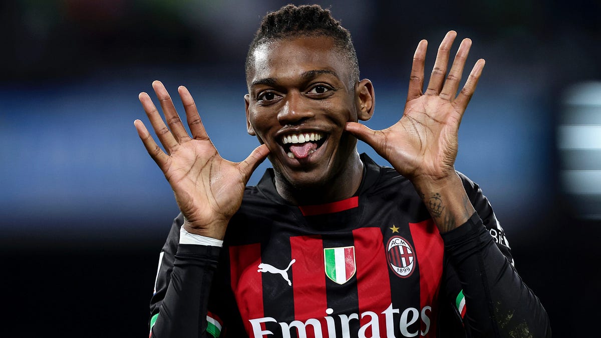 The Beauty of Football: Wingers. Football is a beautiful sport. The ...