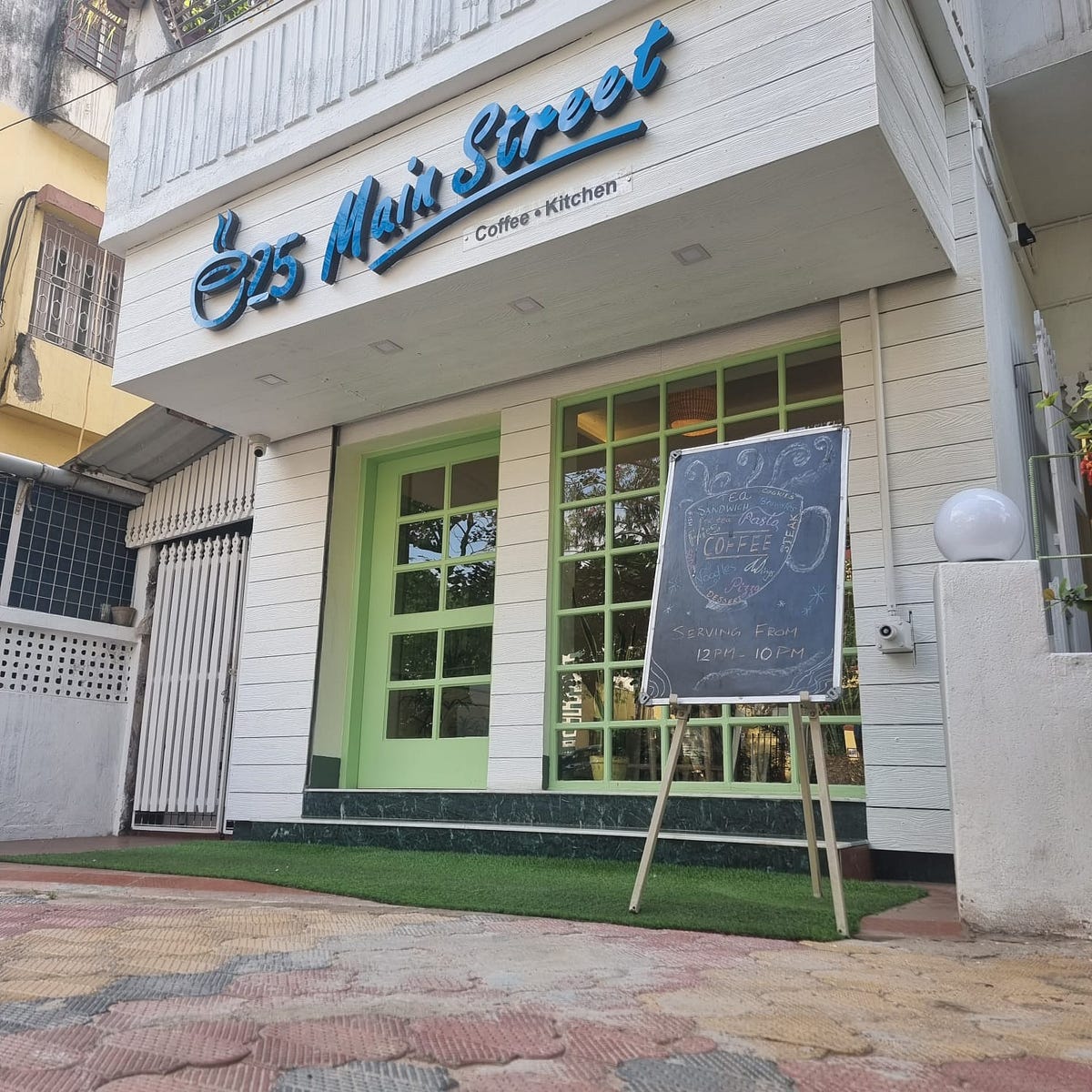 Embracing Culinary Excellence: A Journey through 25 Main Street Cafe in ...
