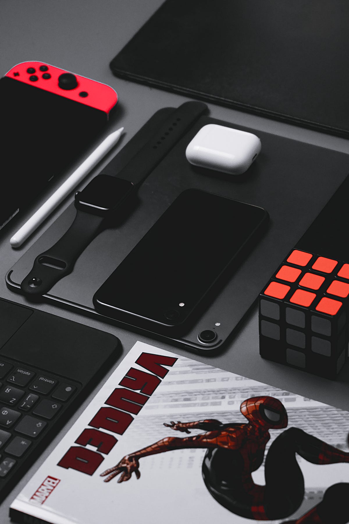 Gadgets that can make our lives happier. | by Oscar Infanzon | The ...