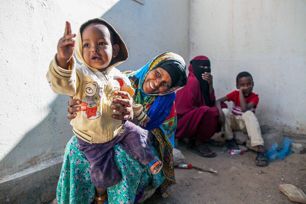 Solar power lights up hospital wards and delivery rooms | by البرنامج ...