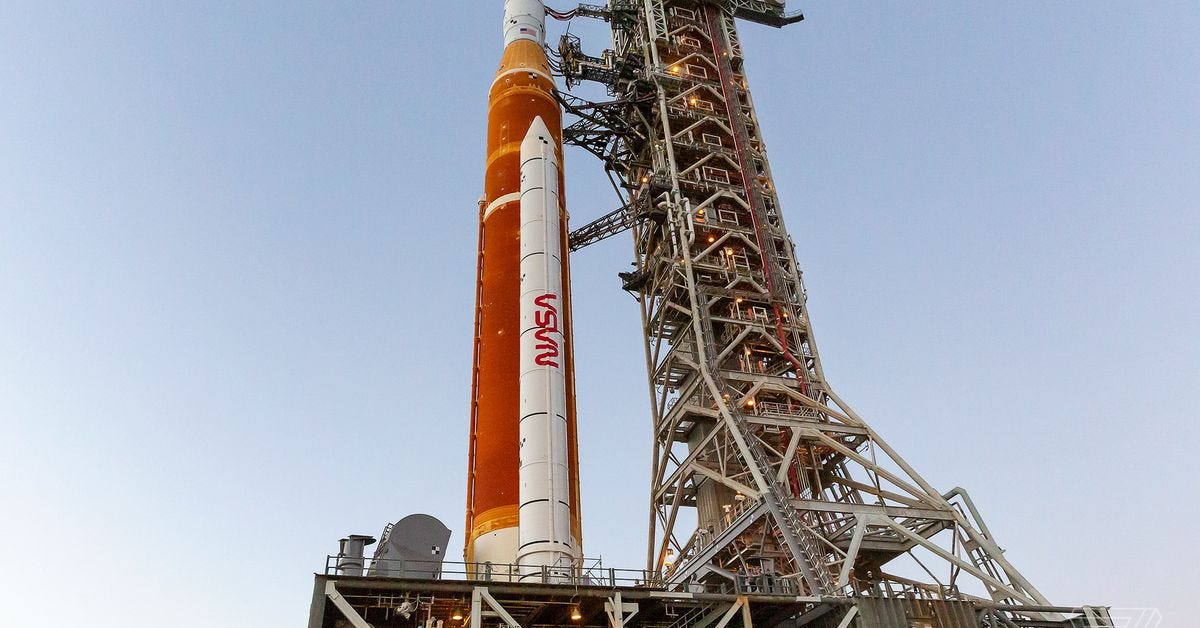NASA’s megarocket, the Space Launch System, rolls out to its launchpad ...