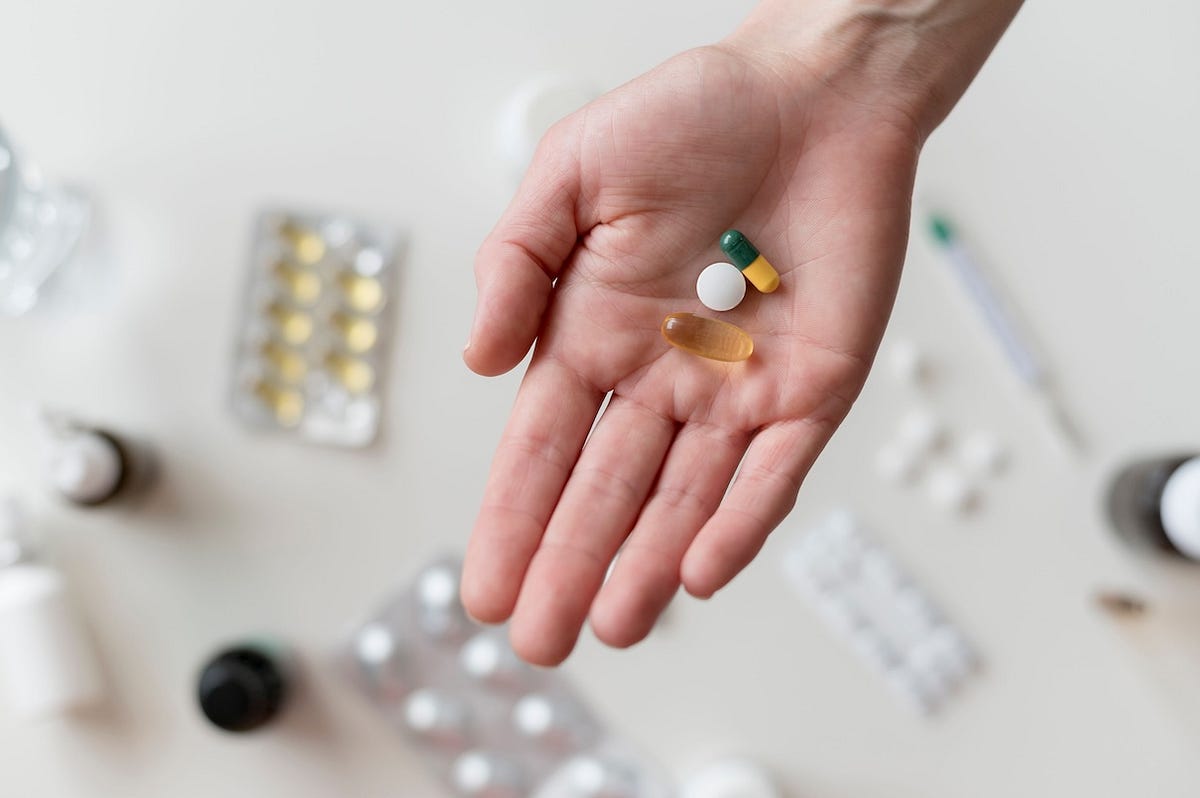 Innovation in Aging: The Critical Potential of Senolytic Drugs for ...