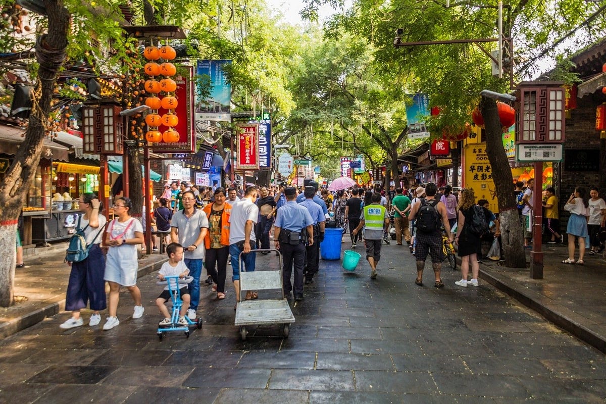 The Impact of Over-Tourism: Sustainable Alternatives | The Green Voyage