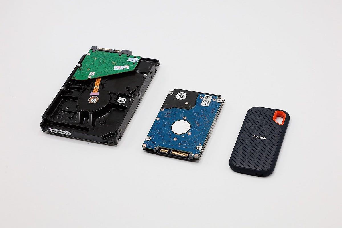 Exploring the Performance of New MacBook Pro Vs Old Versions | by Uncle ...