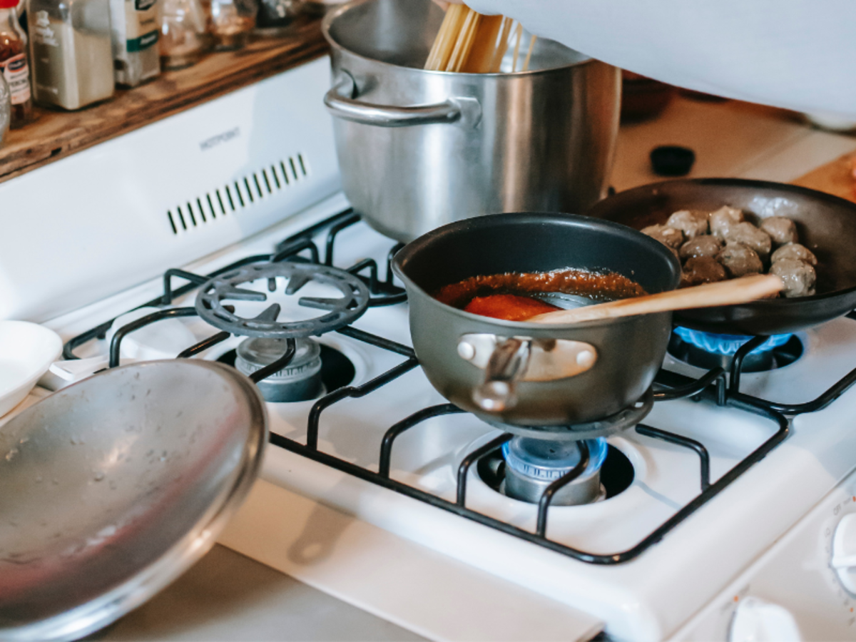 Lid or No Lid? The Right Way to Simmer Your Dishes | Feel Nourished
