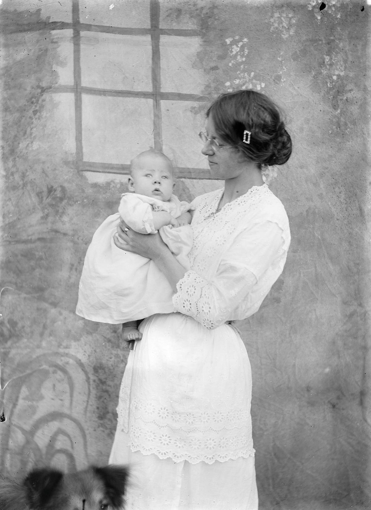 how-motherhood-and-writing-coalesce-by-kimberly-carlson-aesara