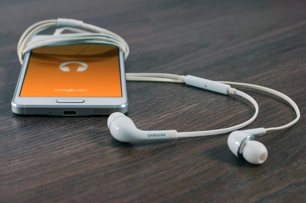 Progressive Beats: from CDs to Online Streaming | by Jess Conway ...