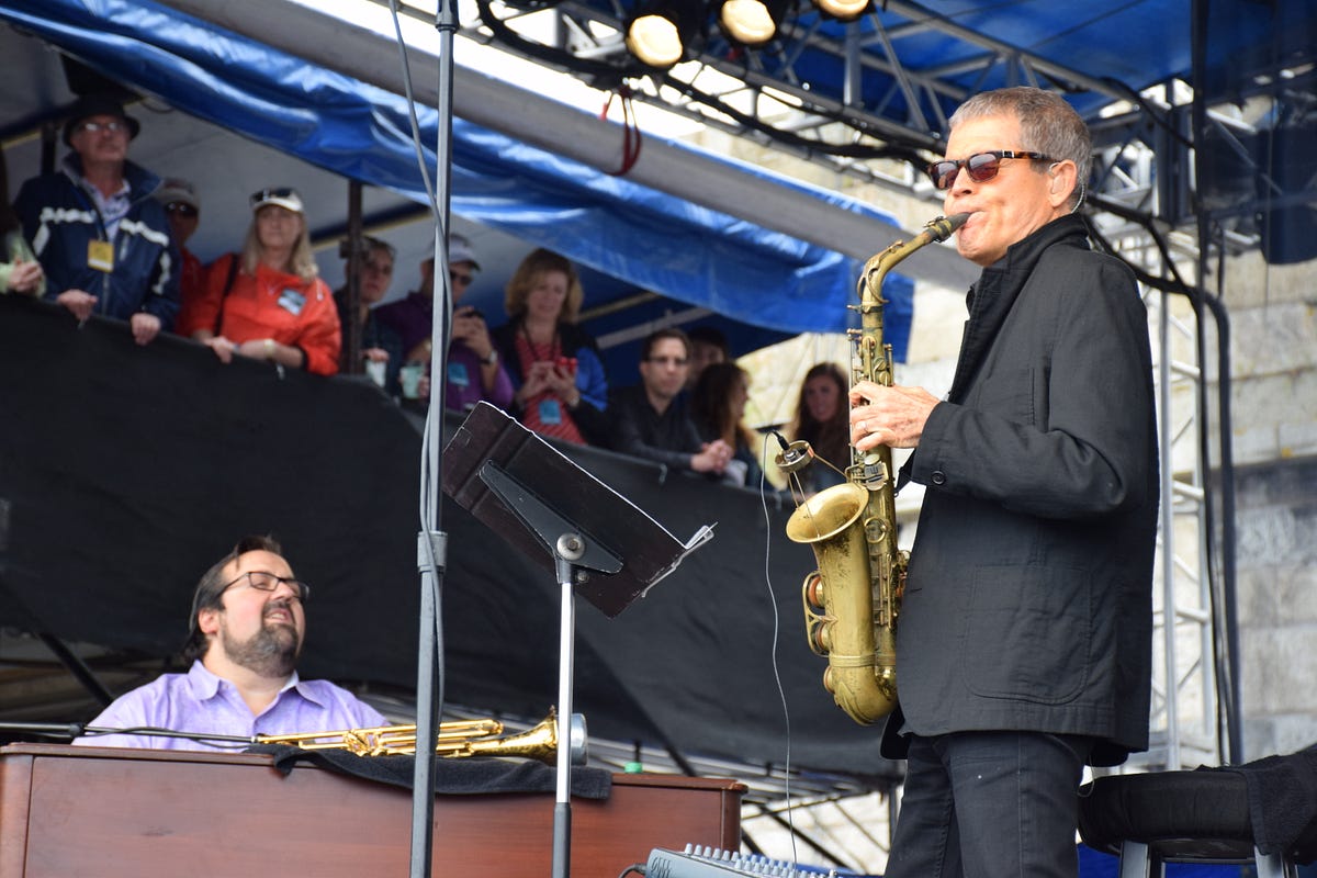 David Sanborn: The Master of the Saxophone | by Aurélien N. | Medium