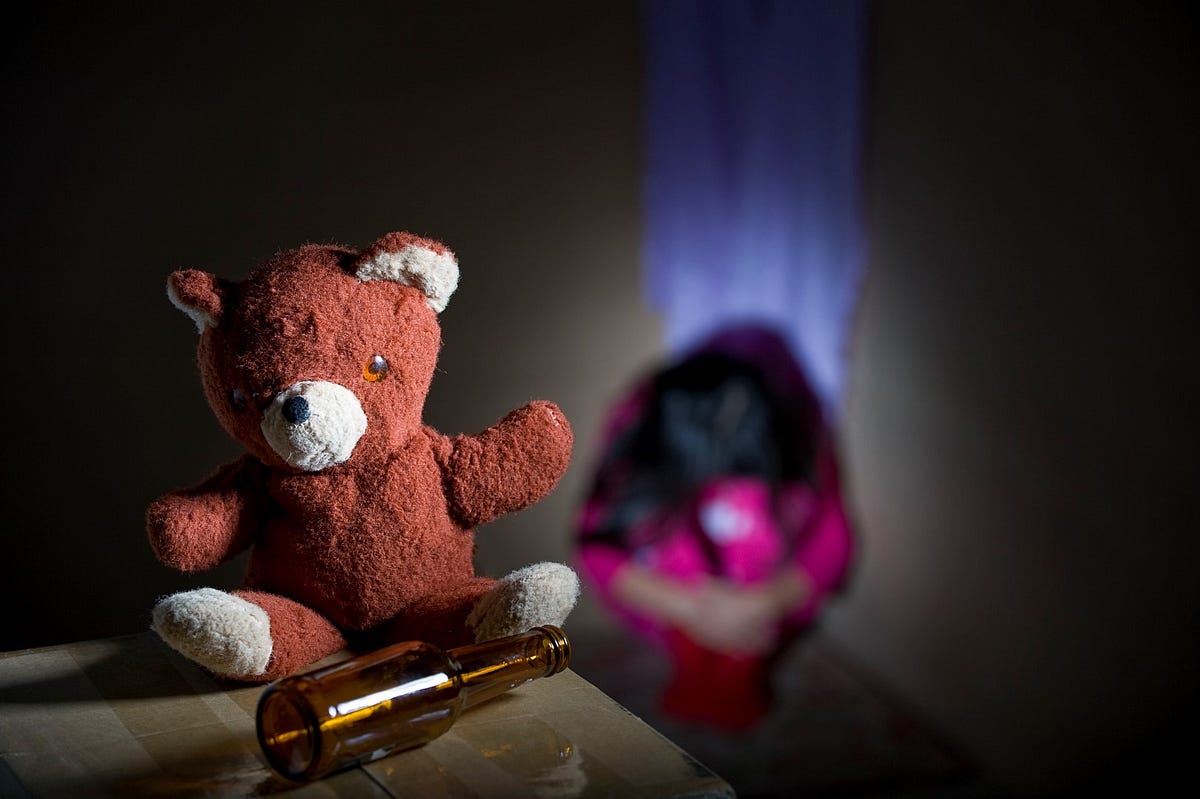 Contra o aborto ou à favor do abuso infantil? | by Kaolin Vesterka | Medium