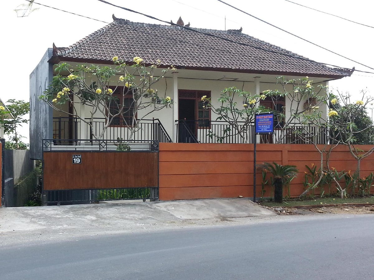 DSTAY Kost Bali: Kost Modern Dekat Pantai Melasti di Bali Indonesia ...
