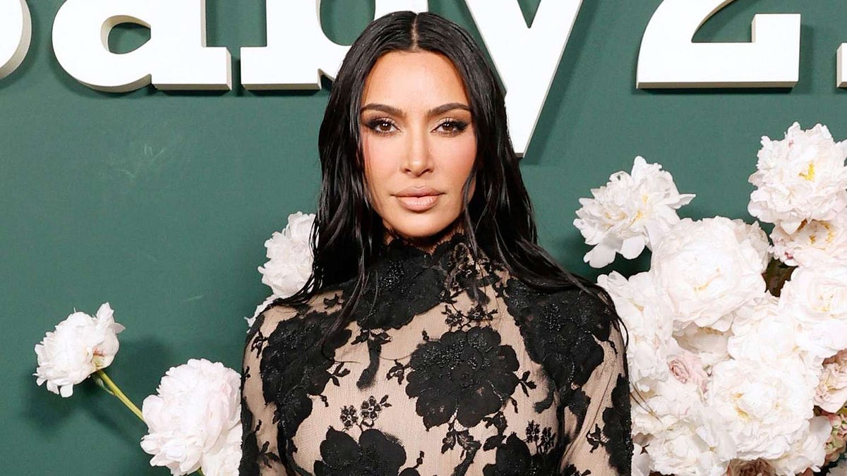 Kim Kardashian’s Dazzling Transformation: Unveiling Major Goth Glam at ...