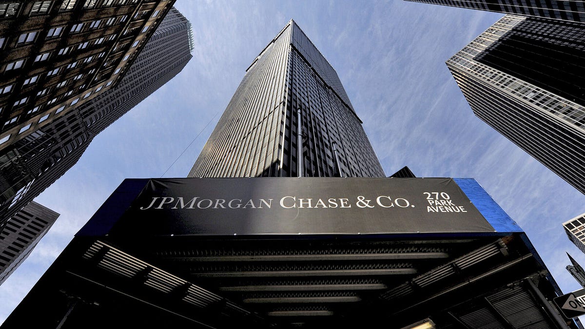 How JPMorgan Chase’s COIN is Revolutionizing Financial Operations with ...