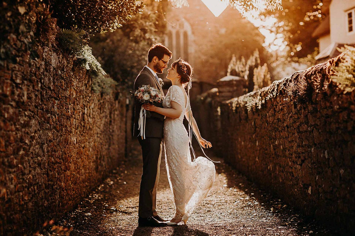 10 Unique and Affordable Wedding Favor Ideas | by Paul Maston | Medium