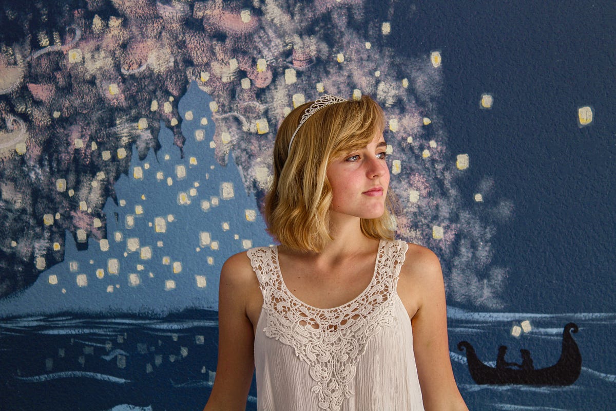 Beauty: A 100-Word Short Story - The Shortform - Medium