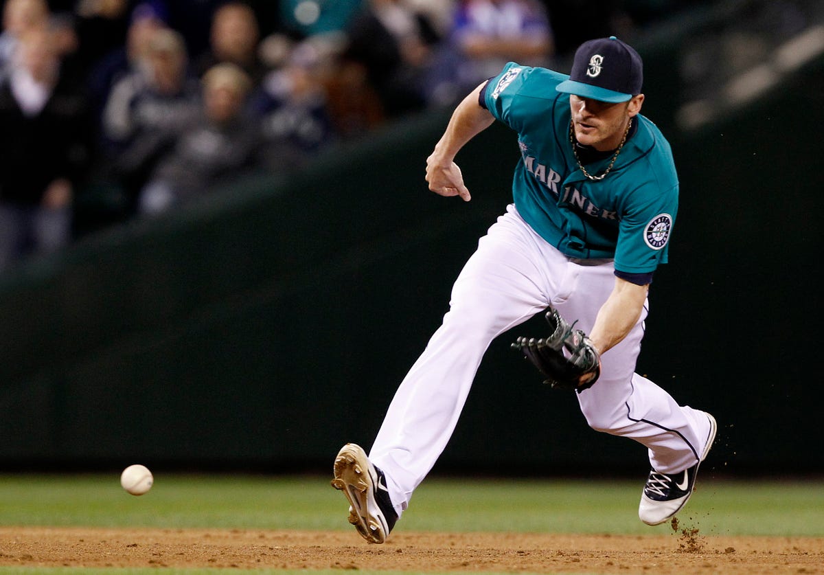 Brendan Ryan Earns Fielding Bible Award | by Mariners PR | From the ...