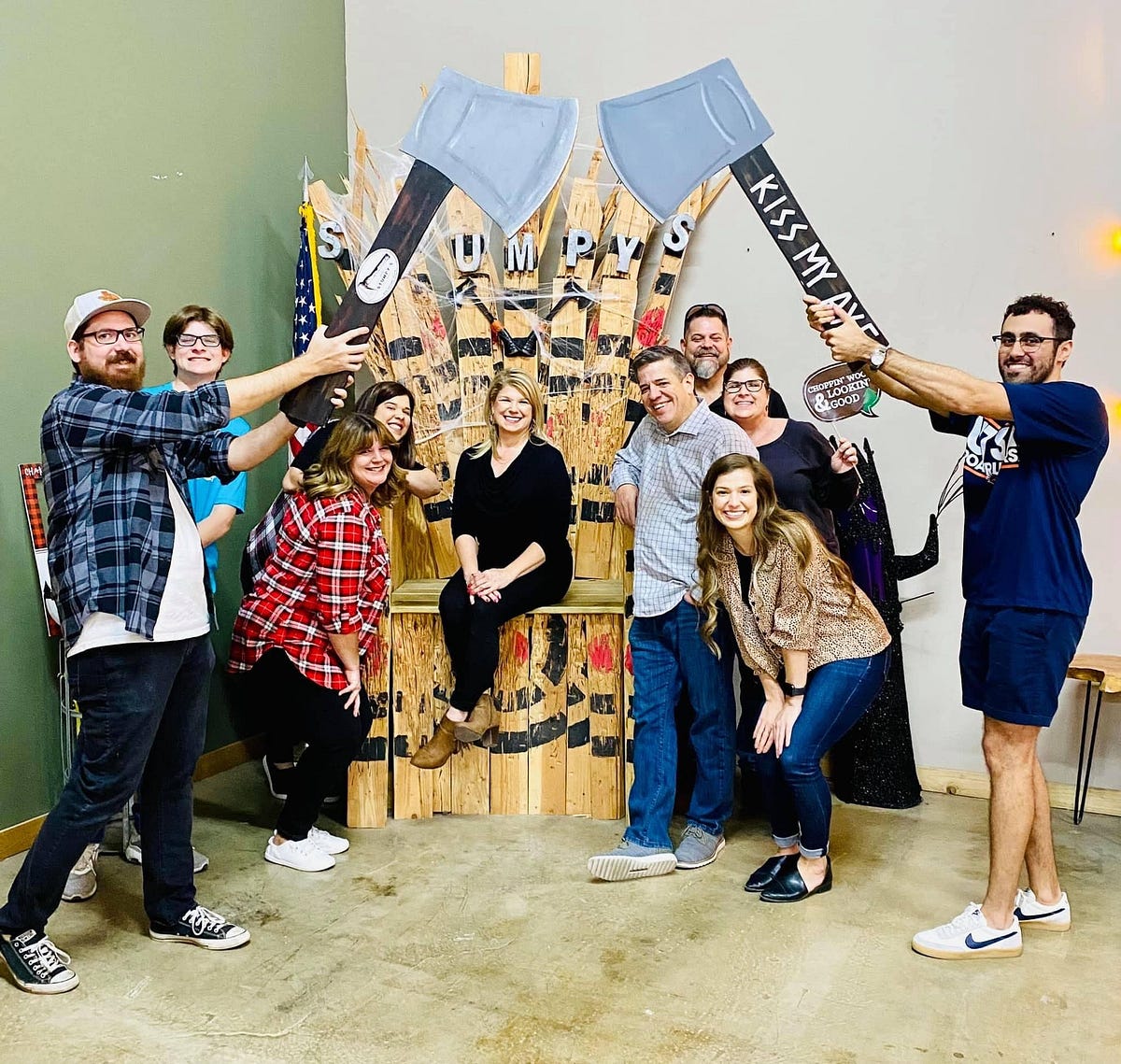 Axe-throwing Extravaganza: Unforgettable Bachelorette Parties at Stumpy ...