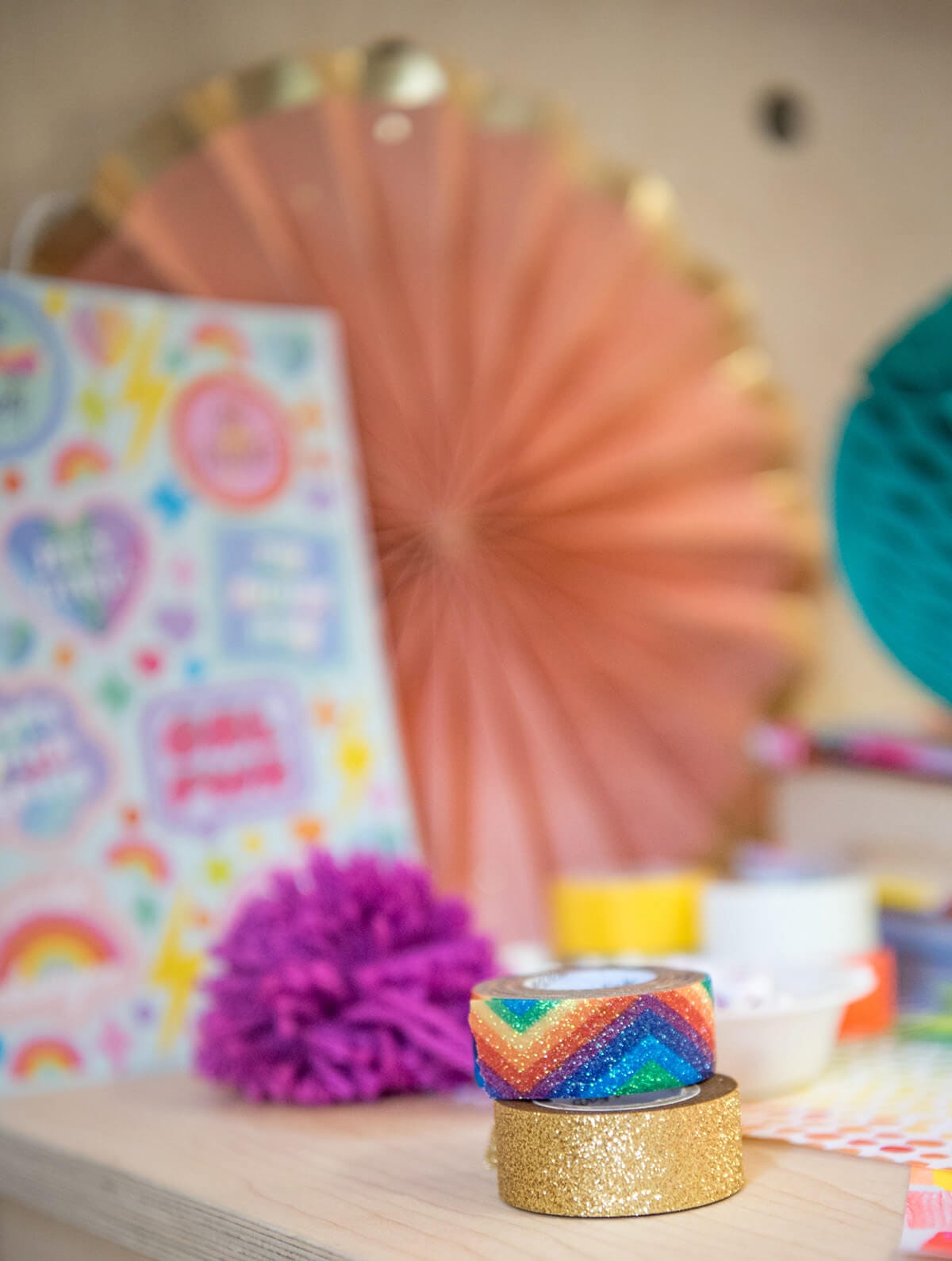 THE BENEFITS OF CREATIVITY: Convergent and Divergent Thinking | by ...