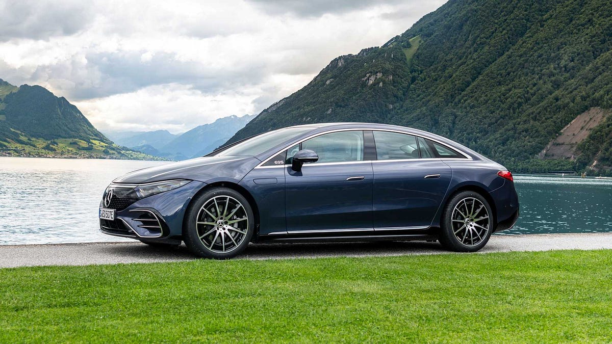 Mercedes-Benz Sold Almost 2,000 EQS In Q2 2022 | by kay owusu | Medium