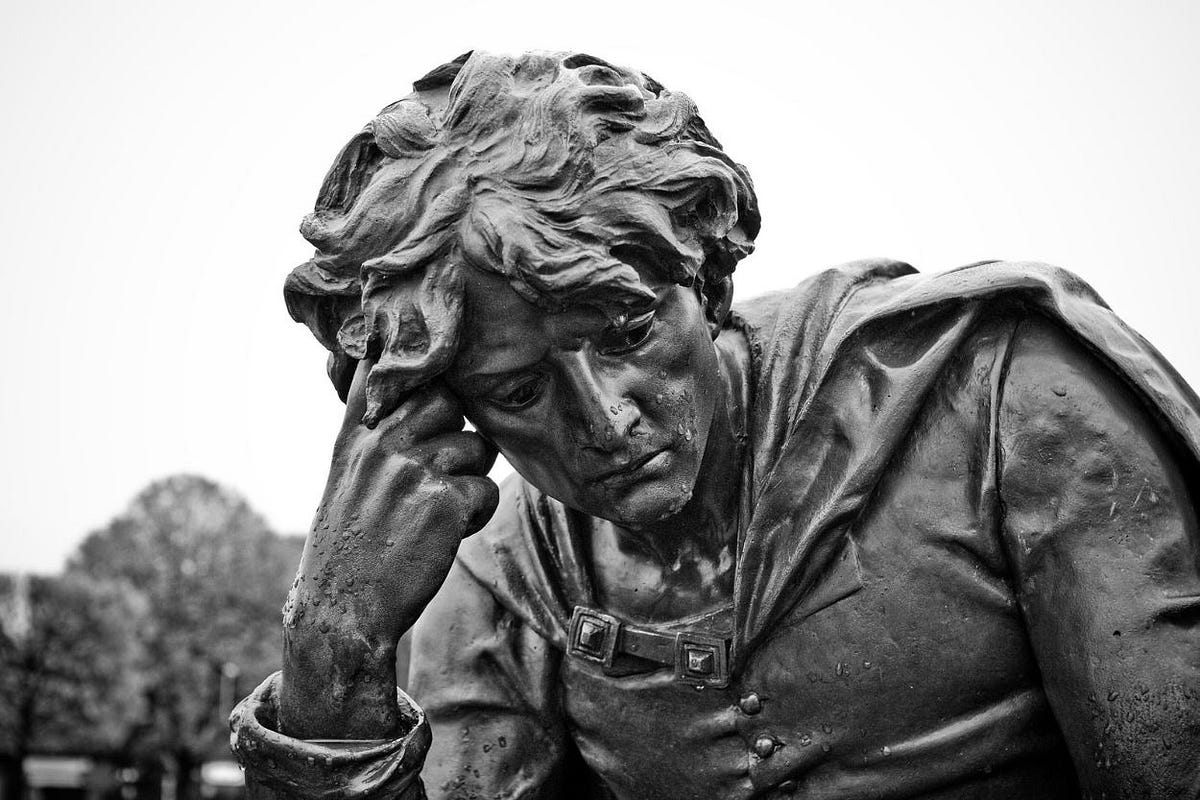 Hee That’s Mad — How Old Is Hamlet, really? | by Catrina Prager | Medium