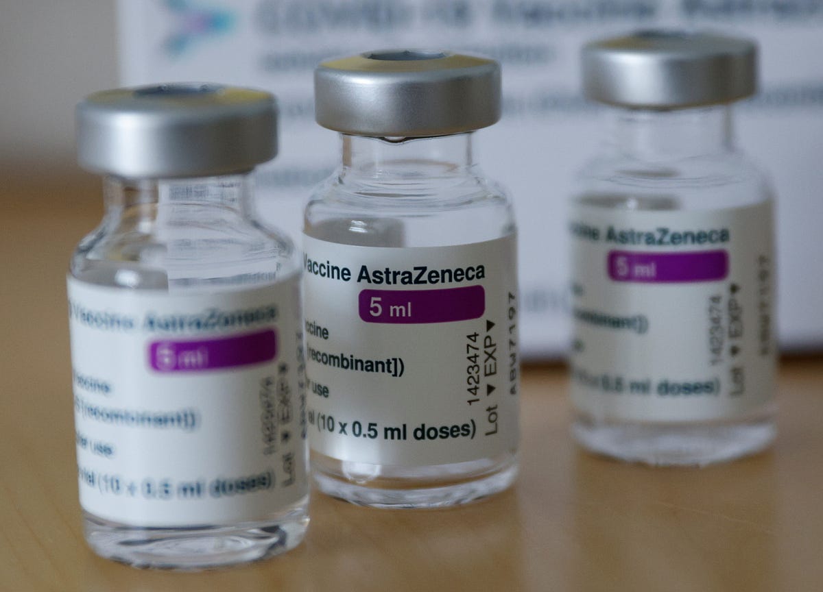 Difference between Moderna and AstraZeneca | by Scottplliddler | Medium