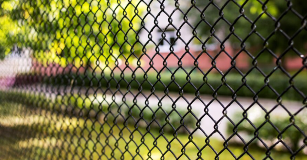 Exploring the Versatility of Wire Mesh Fencing | by Osceola Fence ...