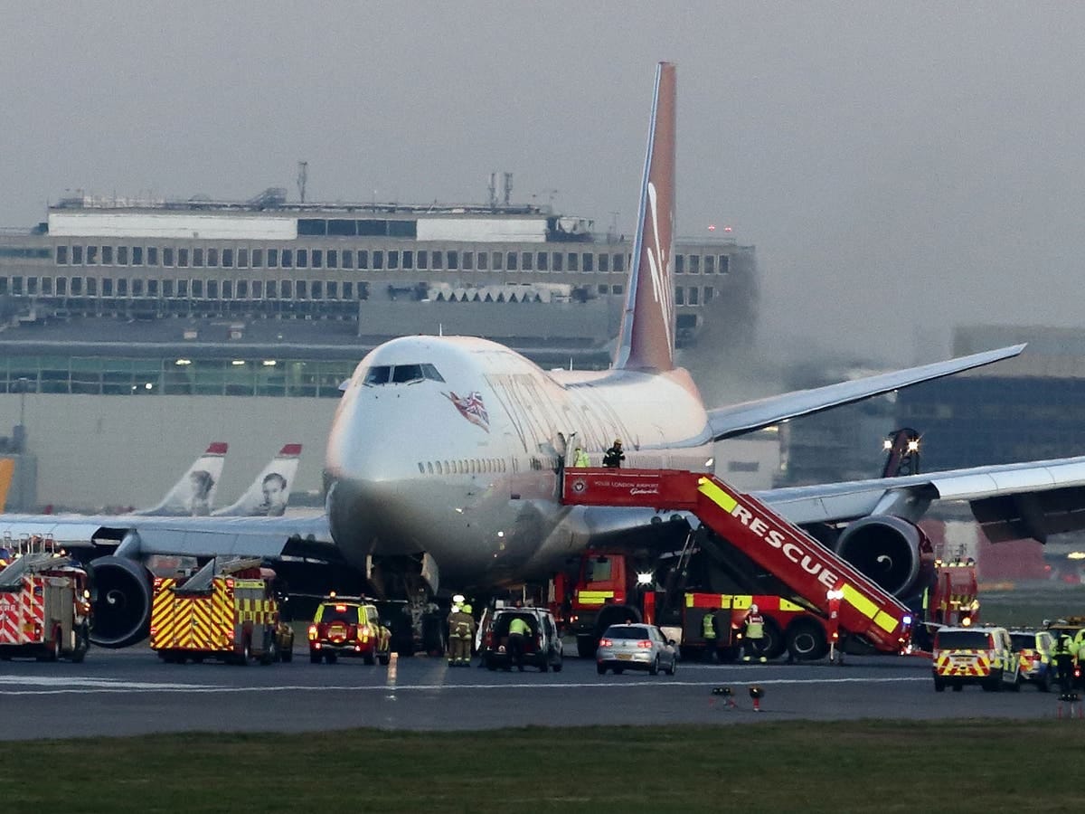 When Planes Go Dancing: The Boeing 747’s Surprise Dance Routine at ...