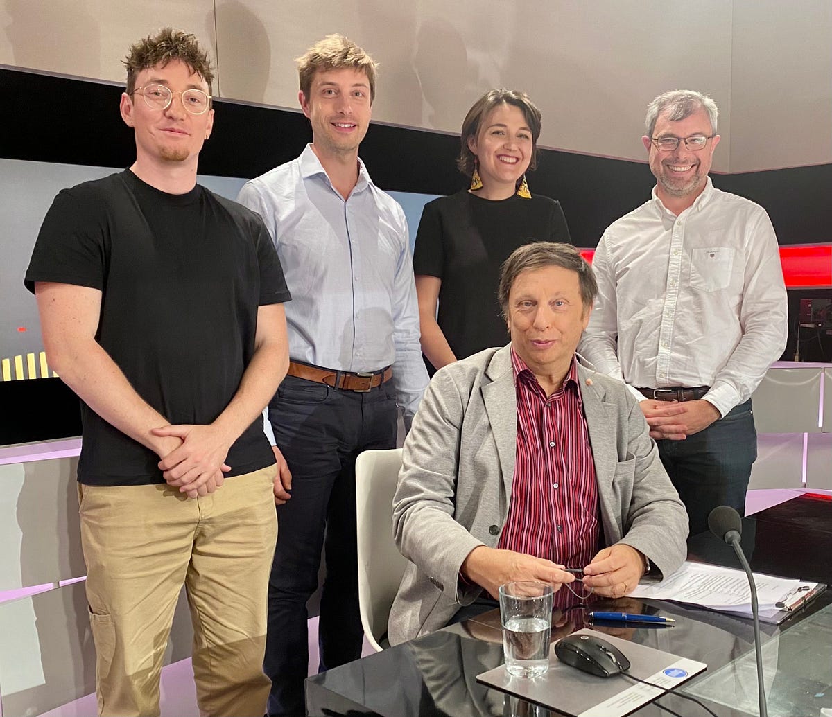 How can Artificial Intelligence shake up our world? BX1 interview ...
