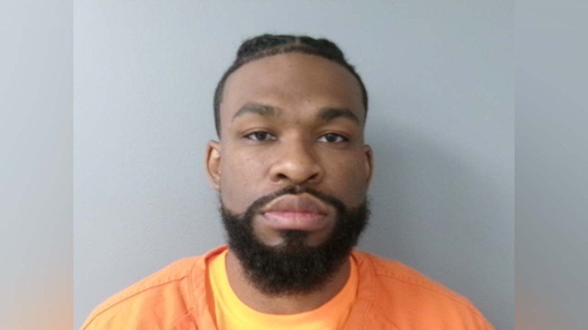 Police officers who pulled people over and robbed them were sentenced ...