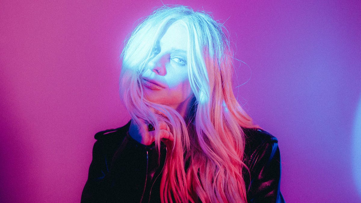 ROSSY Ascends With Her Debut 6-Track Trap EP ‘HEAVENS DOOR’ | by UFO ...