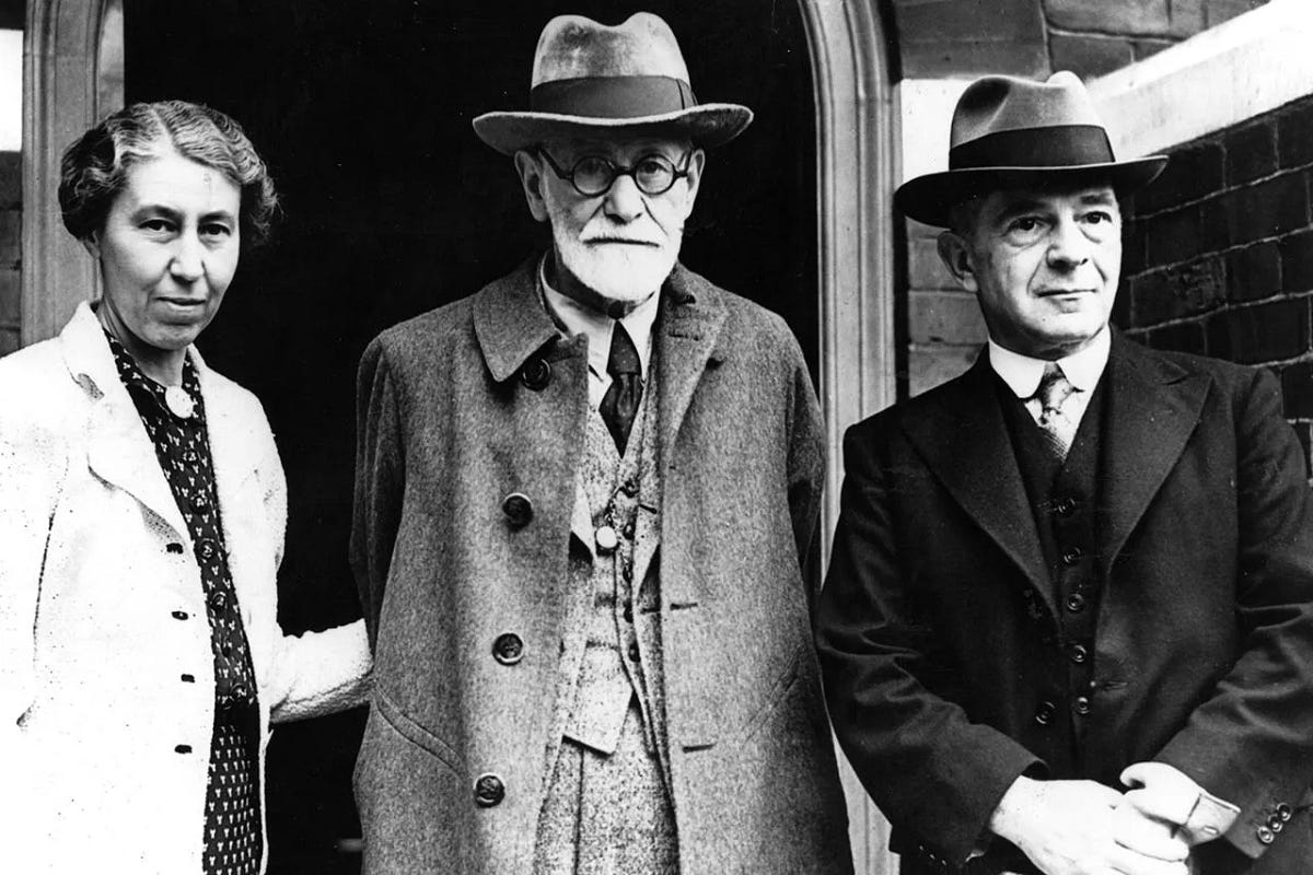 Who Was Freud? The Father of Psychoanalysis and the Unconscious Mind ...