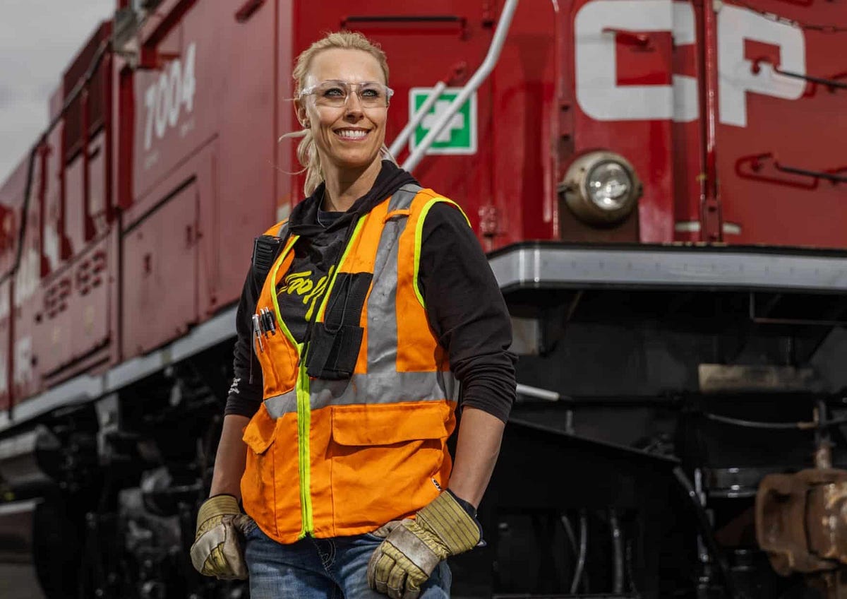 Train Conductor Jobs Thunder Bay | Earn $85000 in First Year ...