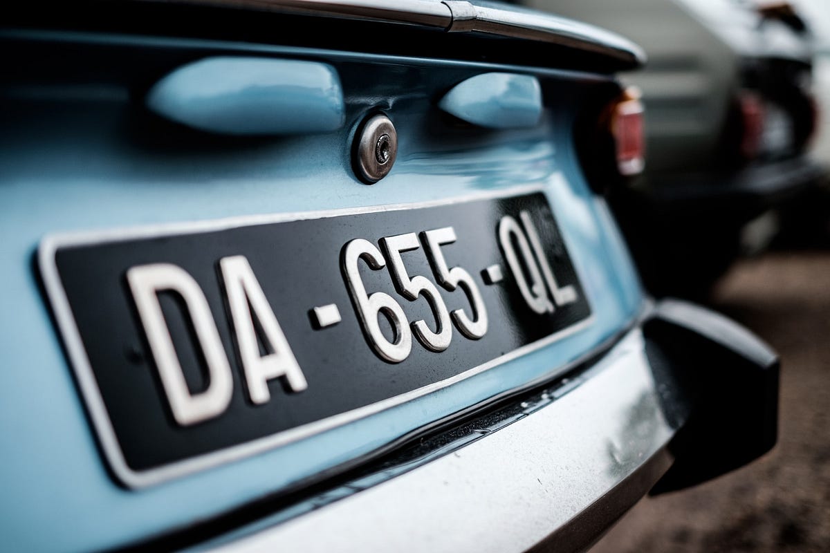 Hoe zet ik mijn nummerplaat over naar mijn nieuwe auto? | by Benjamin ...