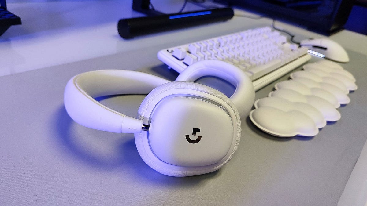 Logitech G735 Wireless Gaming Headset Review | by Brendan Frye ...