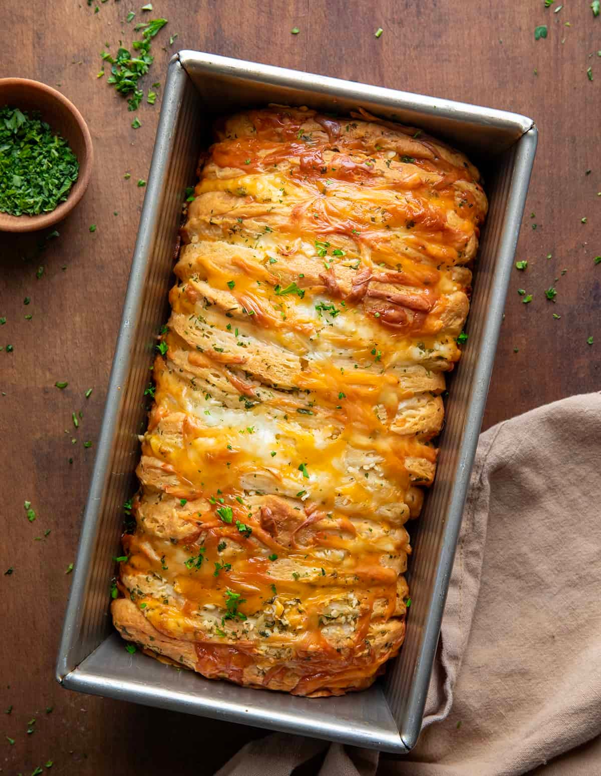 Cheesy Garlic Butter Pull-Apart Bread Recipe | by Kubafric | Feb, 2025 ...