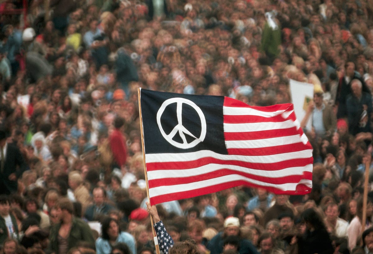 Charles Manson, David Cassidy & The Final Death Knell For Peace In ...