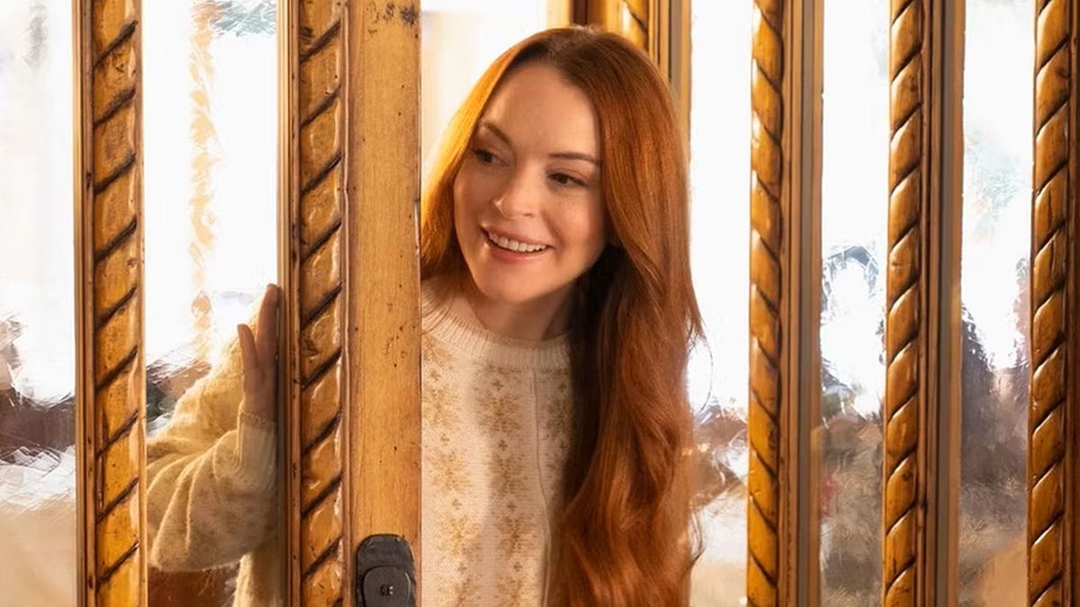 Lindsay Lohan releases ‘Jingle Bell Rock’ cover | by Ryan Louis ...