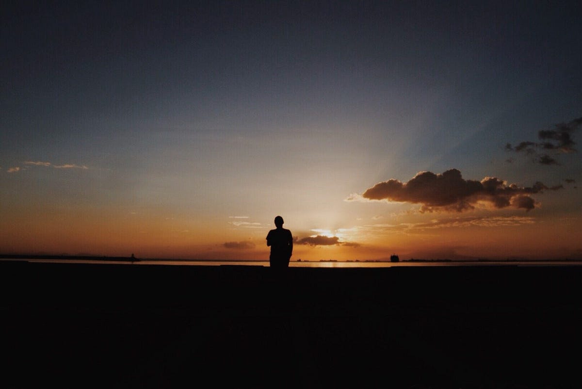 Senja Pertama di Manila. Selasa, 9 Oktober 2018 dini hari GMT… | by ...