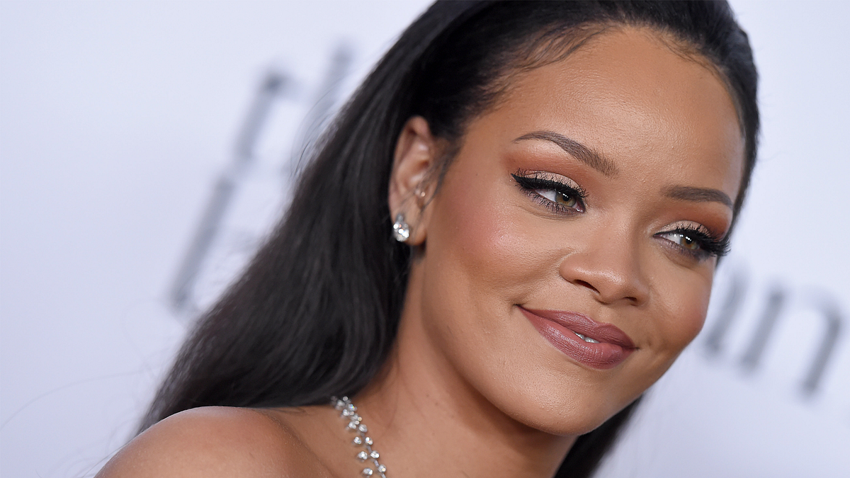 Is Rihanna’s use of religious symbolism as problematic as people think ...