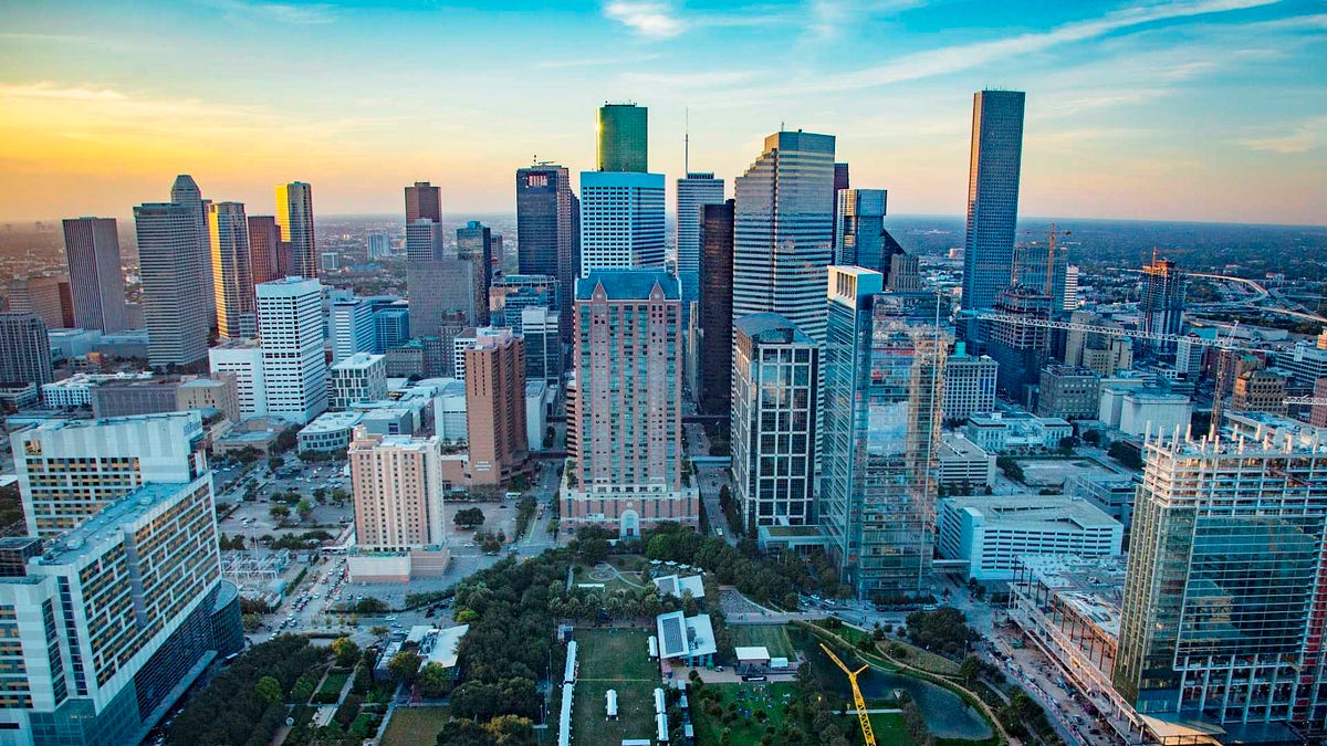 Houston Construct Service | by Roof Replacement Conroe Texas | Medium