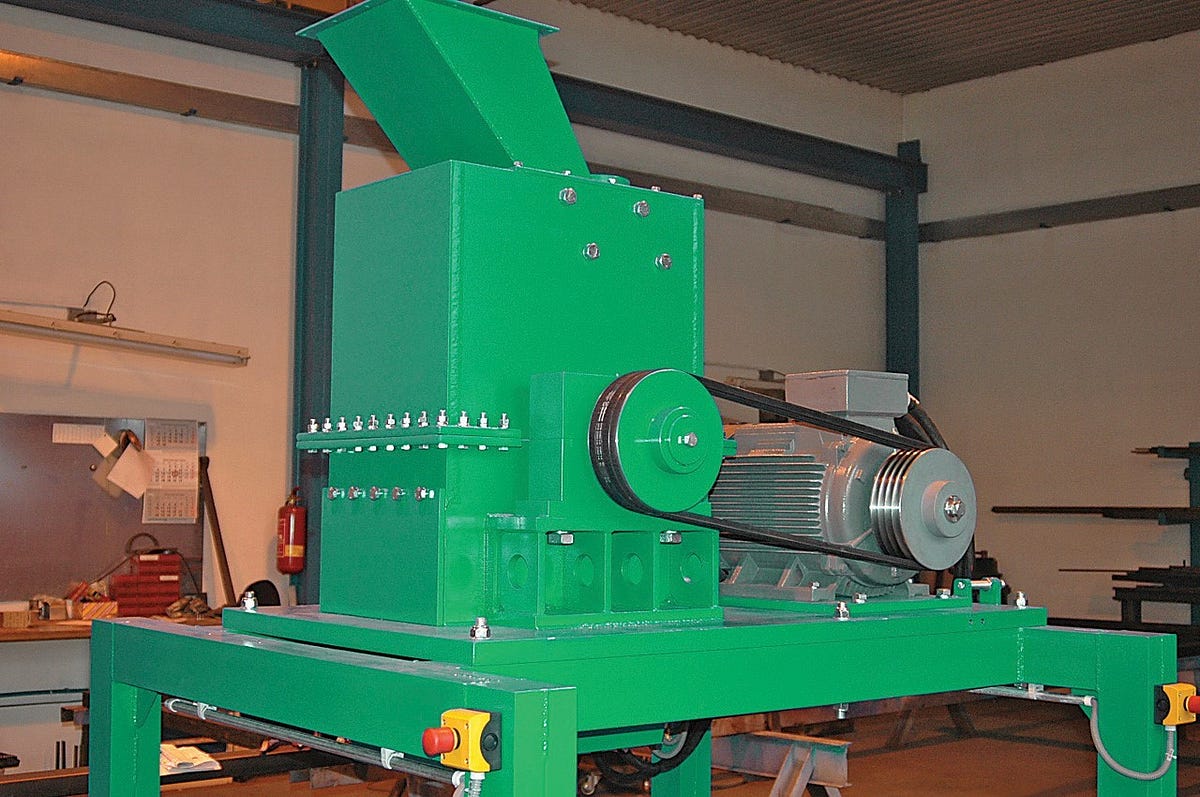 Hammer Mill Shredder for Sale. The hammer mill is designed for… | by ...