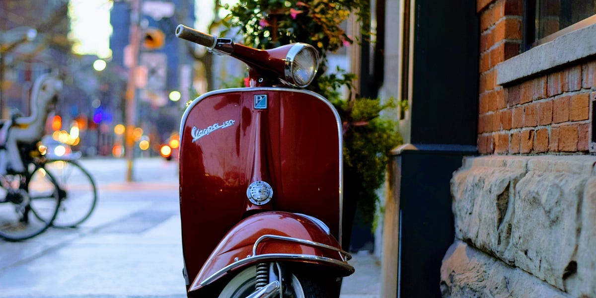 The Lambretta and Vespa era in India | by Vipin Labroo | Medium