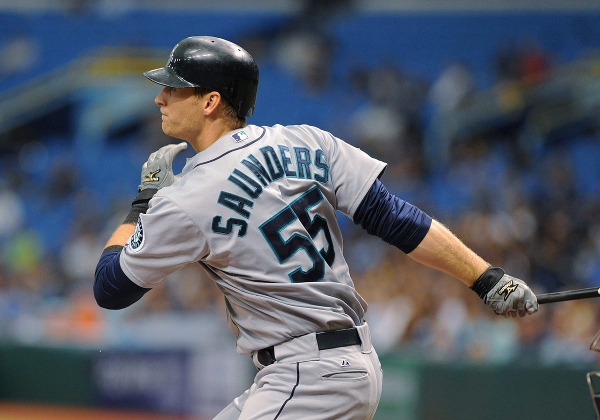 Saunders Autograph Session at Lynnwood Fred Meyer | by Mariners PR ...