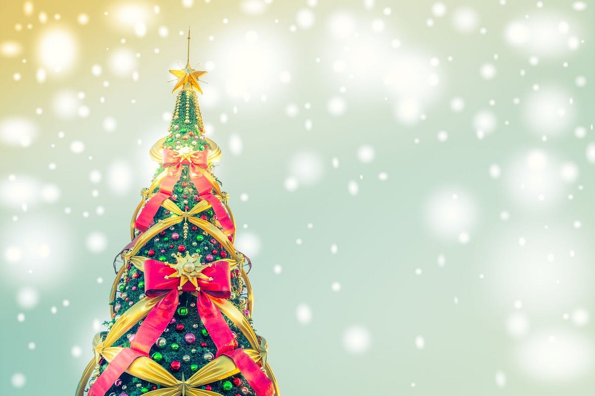 A Step-by-Step Guide on how to decorate a Christmas tree with Smart RGB ...