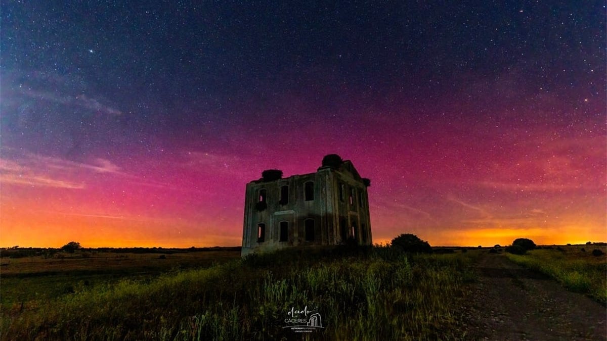 NASA Astronomy Day April 25, 2023 photo: G4-class geomagnetic storm ... NASA Astronomy Day April 25, 2023 photo: G4-class geomagnetic storm ...