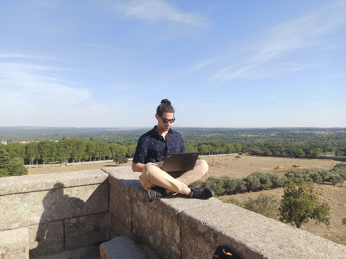 The Explosive Rise of Digital Nomads | by Tech'n'Society Observer | Medium
