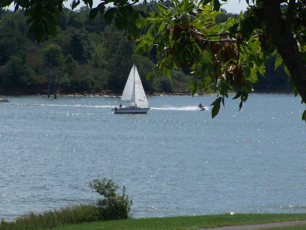 Smithville Lake In Clay County, Missouri Is Beautiful In The Summer or ...