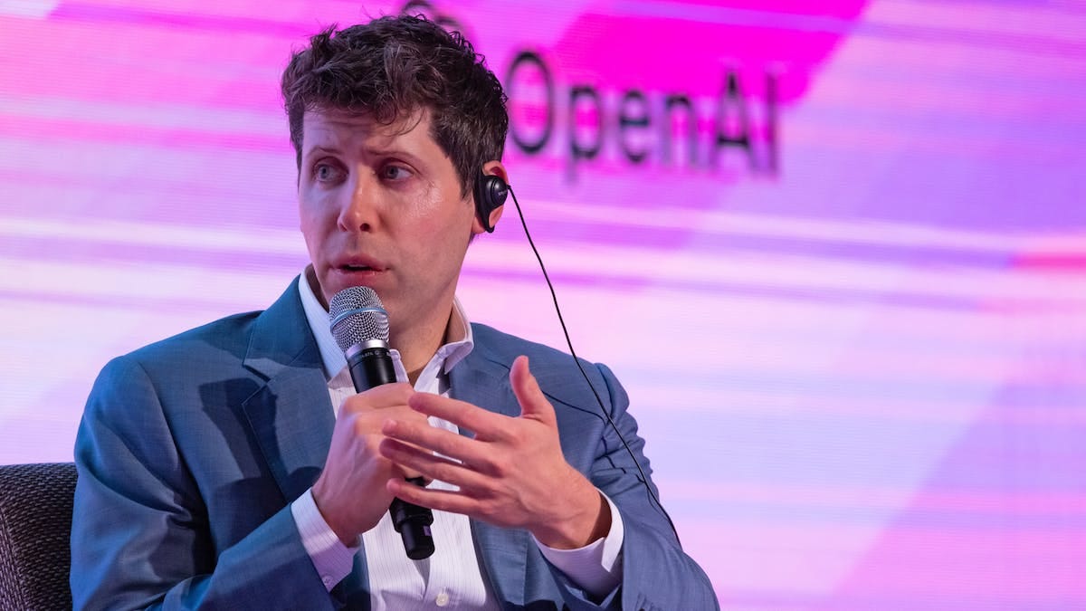 #OpenAI is revolutionizing the world of AI with its new App Store! # ...