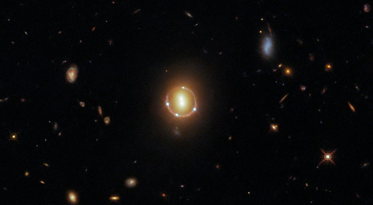 Your Daily Science: Einstein Rings Are Phenomenal! | by Arley | Jun ...