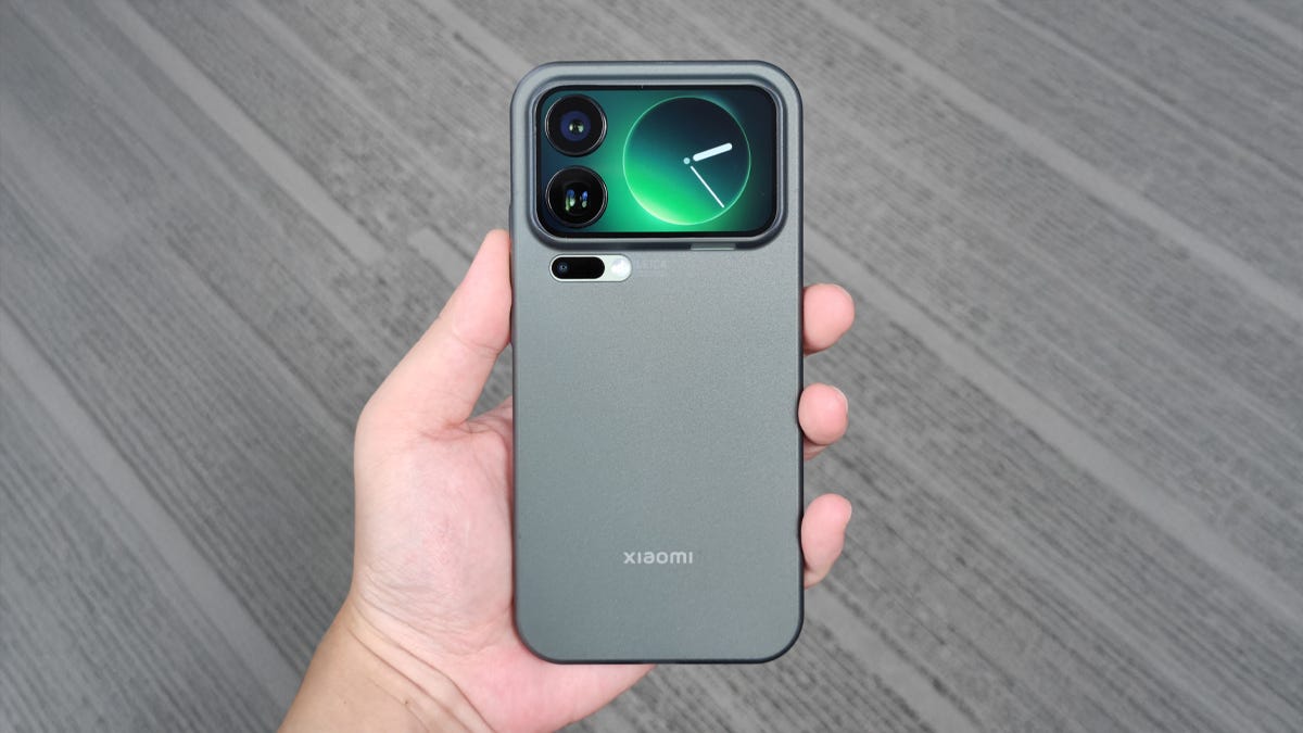 📱 “Xiaomi 17 Pro Max: The iPhone 17 Knockoff We Can’t Unsee” | by ...