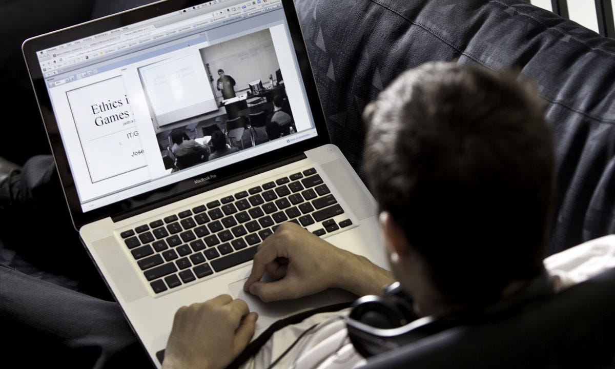 Advantages of laptop program - Nelly Doretha - Medium